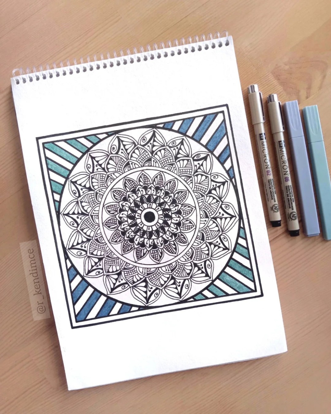 How to Draw a Mandala: Step-by-Step Guide (+ Free Templates!) – Doodle ...